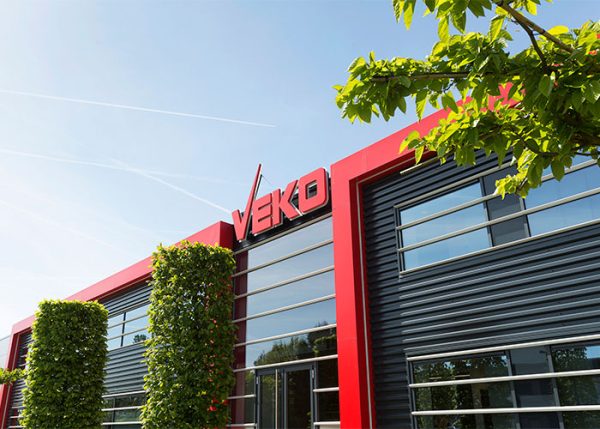 Veko versnelt innovatie in industriële LED-verlichting - MetaalNieuws ...